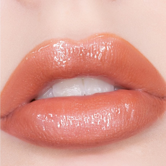 Estate | Makeup | Estate Lip Icing Lip Gloss In Glazed Shade Nwt | Poshmark